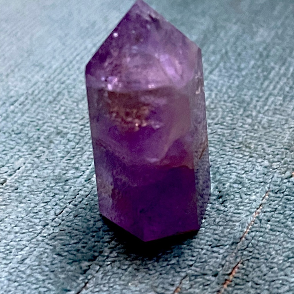 Crystal Purple Essence - Gem